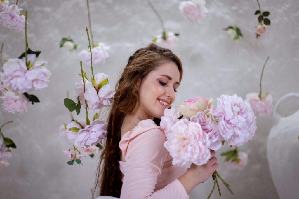 10 Qualities of a Fantastic Girlfriend: What Makes Her Stand Out